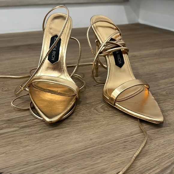 Jessica Rich | Shoes | Jessica Rich Strappy Gold Heels | Poshmark